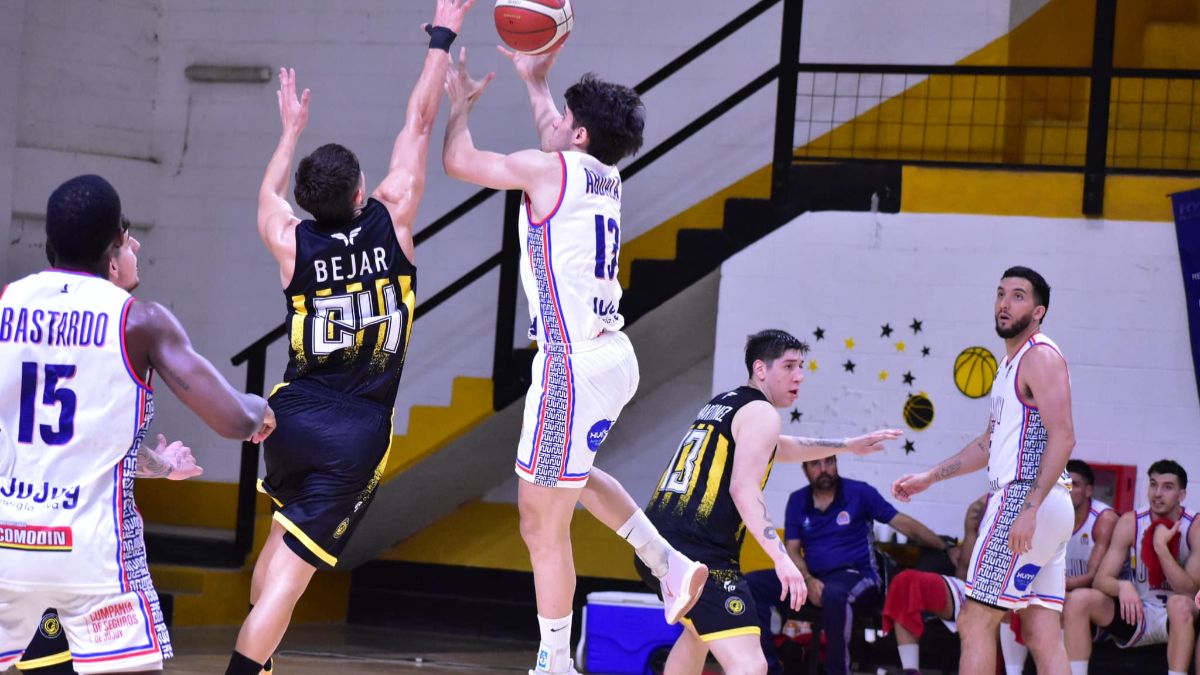 Jujuy Básquet no pudo con el juego de Comunicaciones en Corrientes