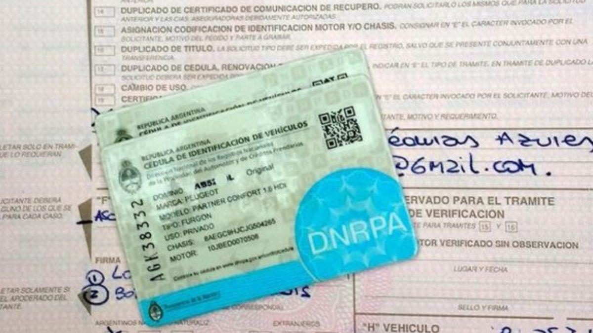 La cédula verde del auto tendrá menos vigencia: vencerá solo en 1 año