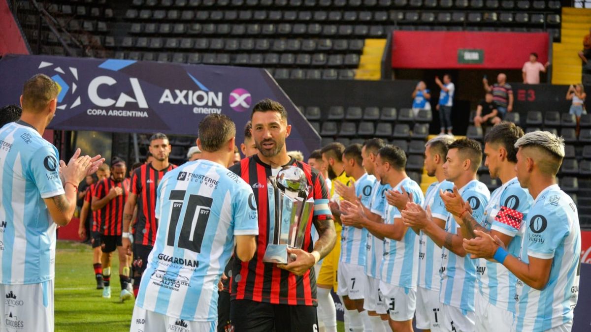 Copa Argentina: El campeón Patronato debutó con una victoria