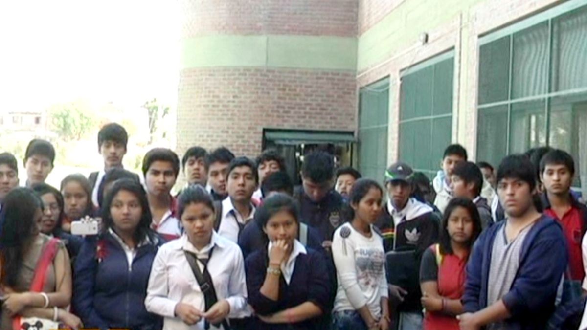 Alumnos de la ENET N° 2 tomaron el establecimiento