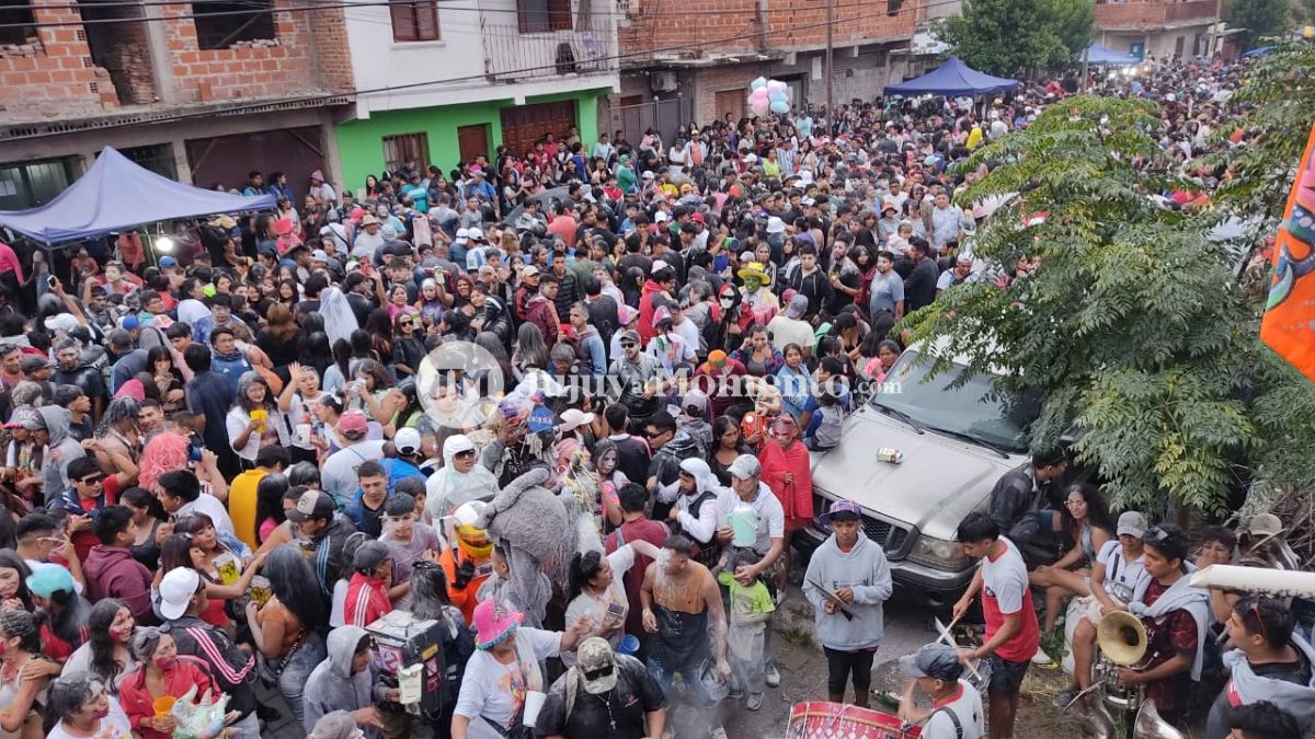 Se realizó el carnaval en el Chingo con masiva concurrencia