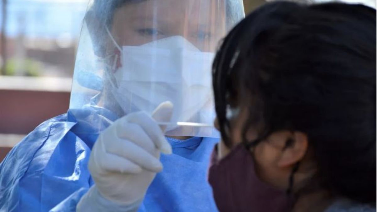 Vacunación y testeo de covid: conocé los horarios de este fin de semana