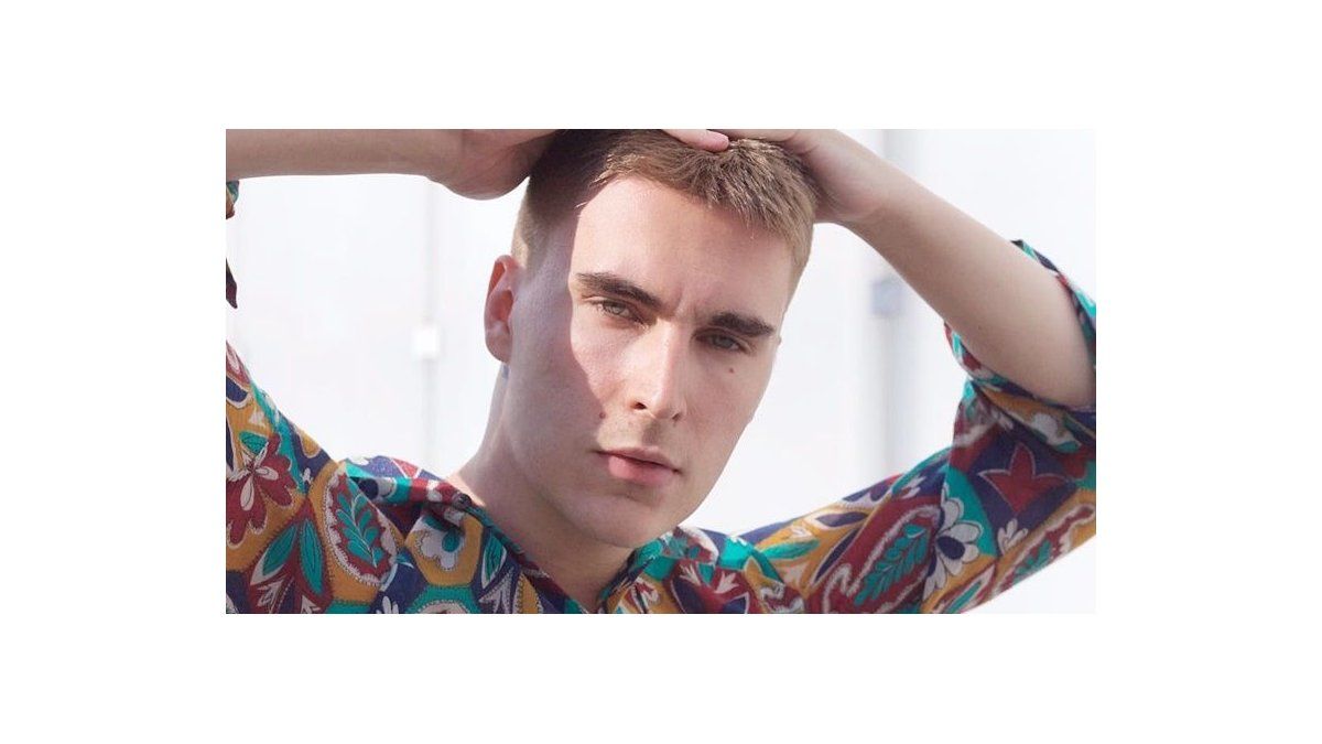 Conocé a Carlos Ares, el cantante español que conquistó a Jimena Barón