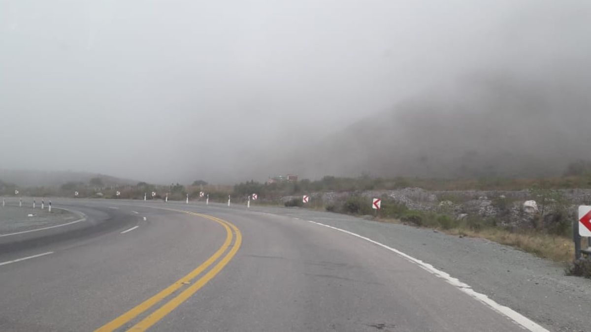 Circular con precaución por Ruta 9 entre Bárcena y Volcán por neblina