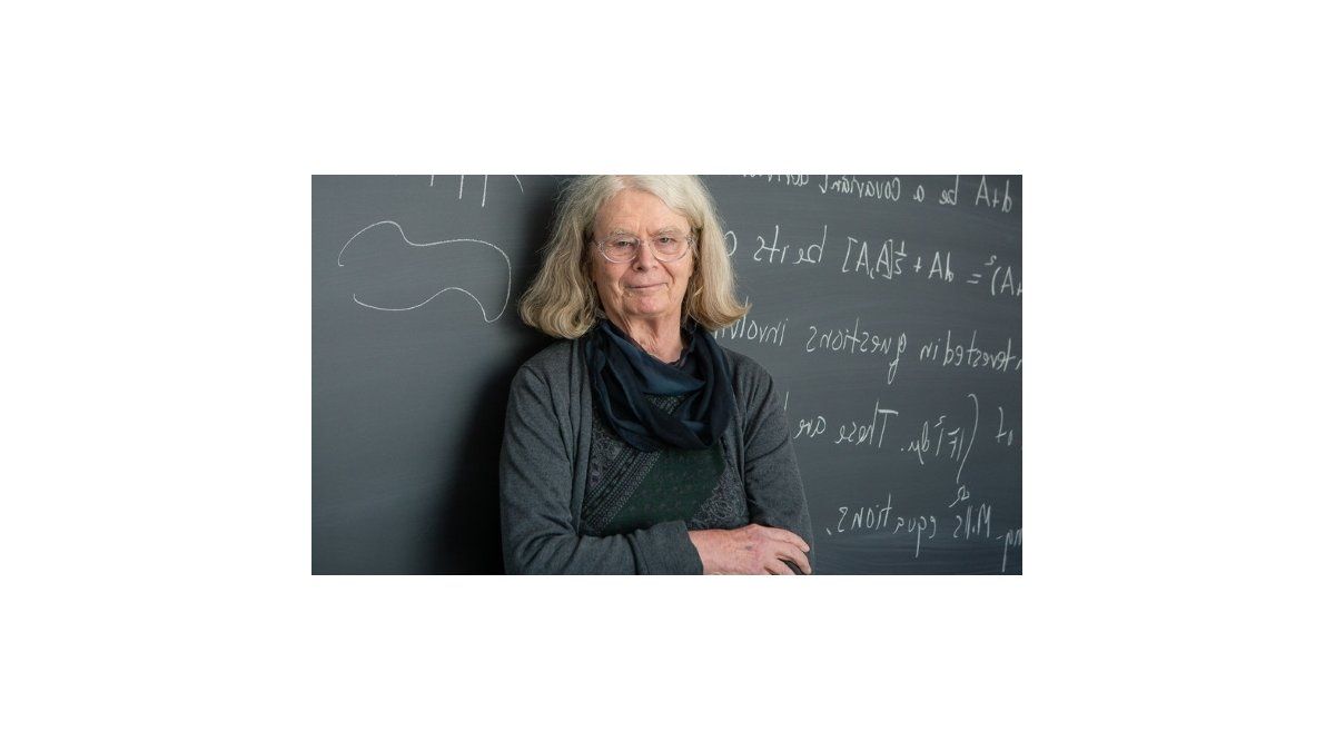 Karen Uhlenbeck, la primera mujer que ganó el Nobel de matemáticas