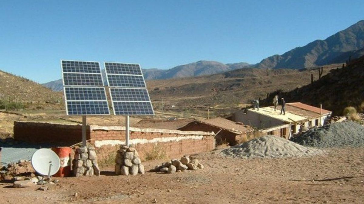 Llevan el concepto de “Pueblo solar” a comunidades andinas