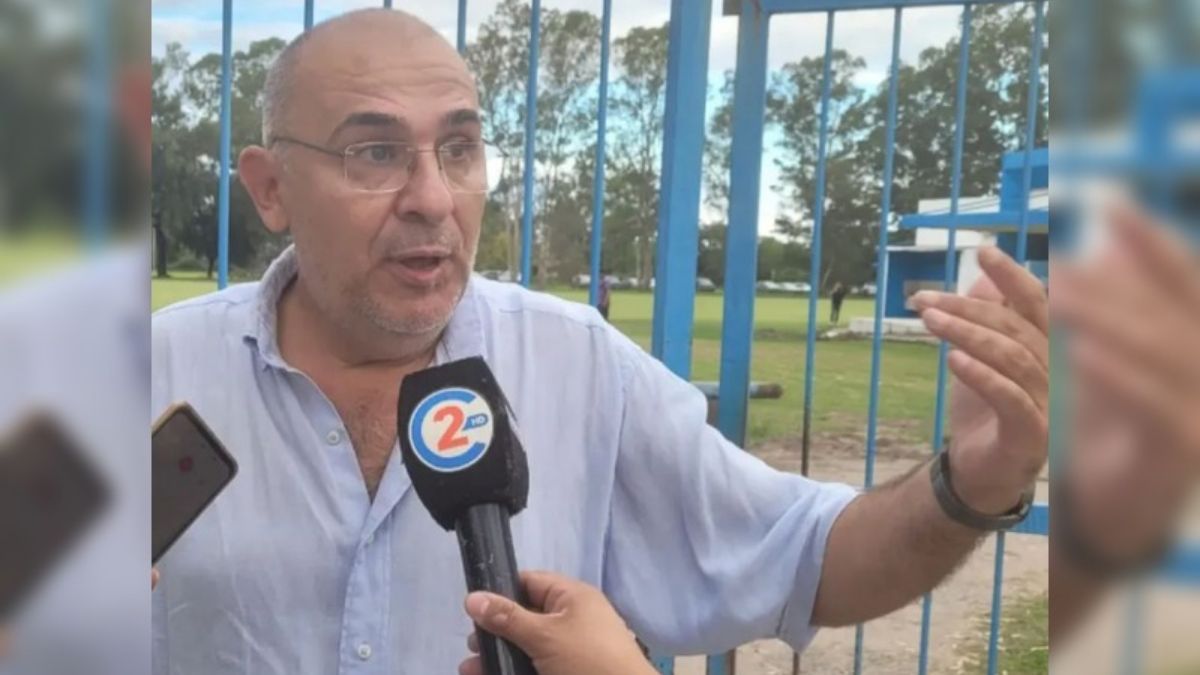 Walter Morales: «Estamos charlando con el pulga para rescindirle el contrato»