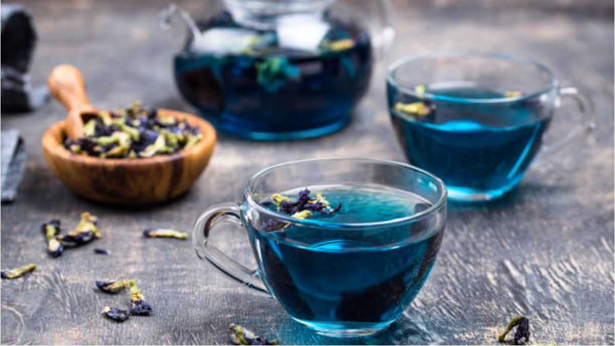 El té azul que lo cura todo: ayuda a dormir mejor y fortalece el cerebro