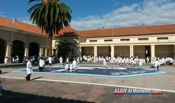 La Escuela Normal inició el ciclo lectivo con un renovado edificio