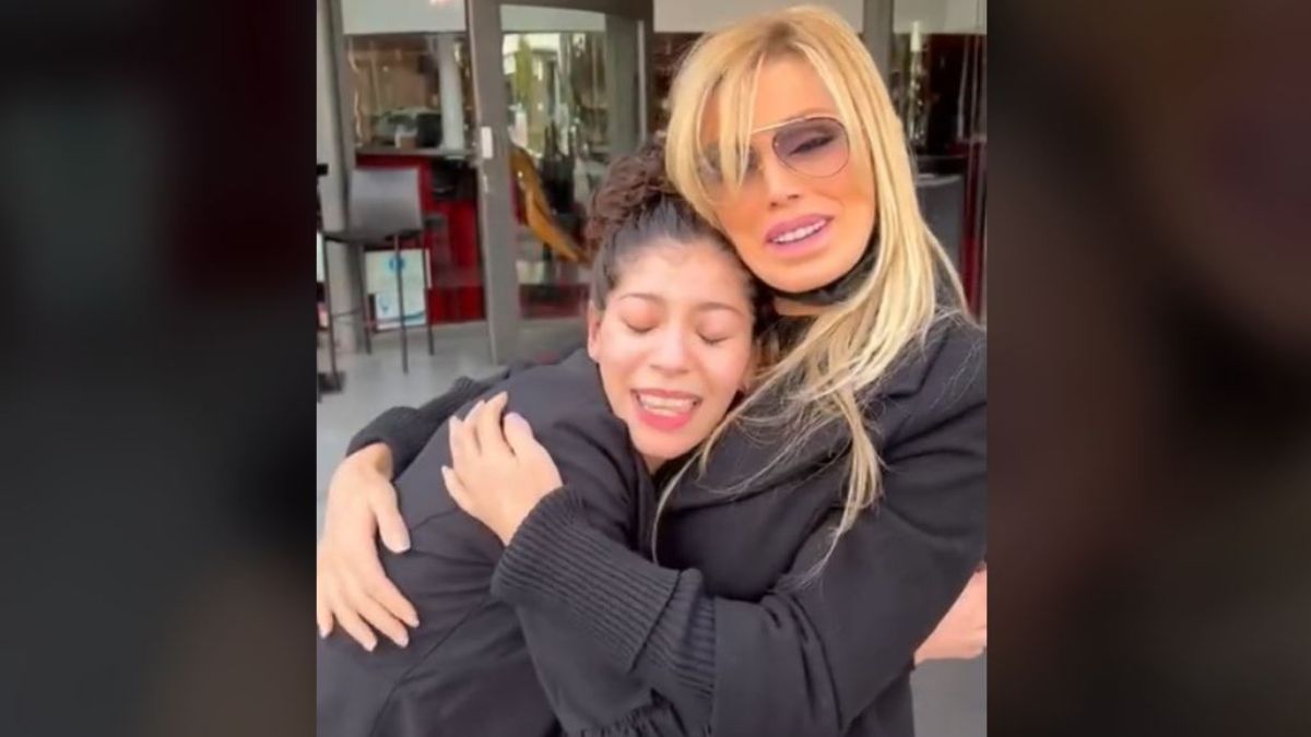 Se abrazaron y cantaron Cuchi cuchi: el encuentro entre Panam y una fan ...