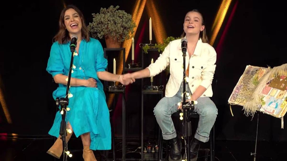 Agustina Cherri y Muna Pauls cantaron a dúo La ventanita de los sueños