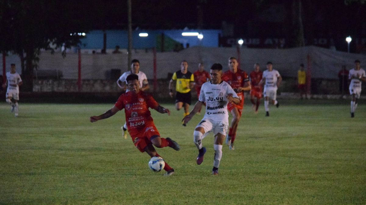 Serie abierta: Atlético San Pedro y Zapla empataron 2 a 2