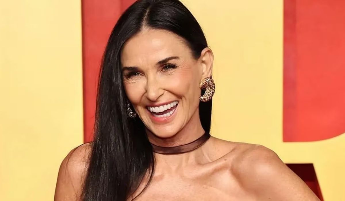 Demi Moore posó en microbikini animal print y sorprendió a sus fans: a ...