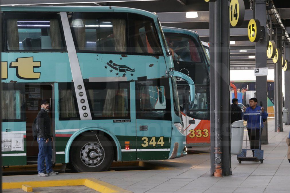 Autorizan el aumento en los colectivos de larga distancia