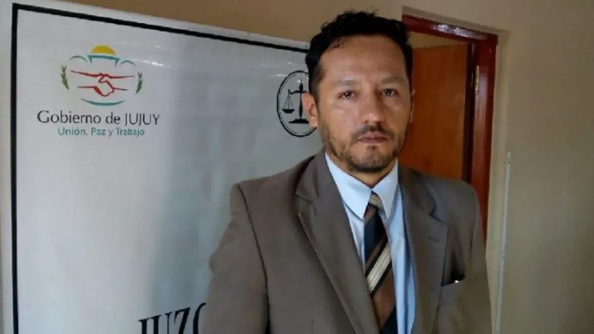 En medio de la investigación por corrupción, Ustarez pidió licencia por motivos personales