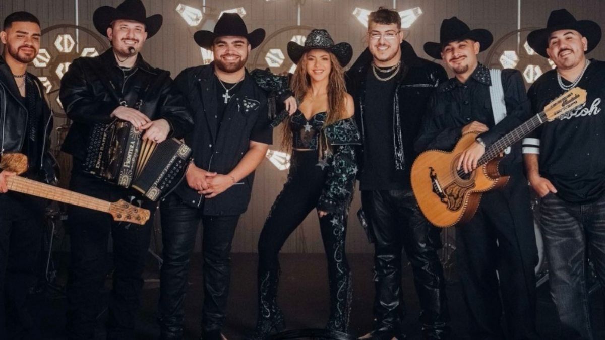 Shakira estrena el video oficial de (Entre paréntesis) con Grupo Frontera