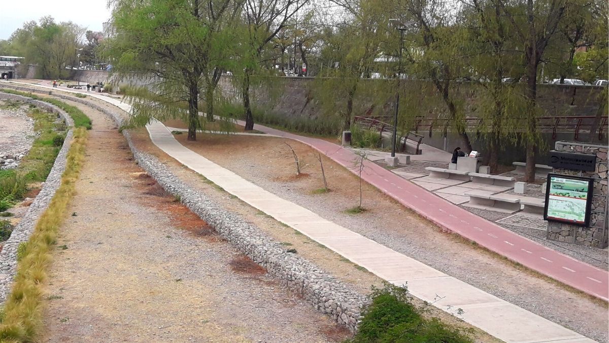Caminata guiada por el Parque Xibi-Xibi destinada a visitantes y lugareños