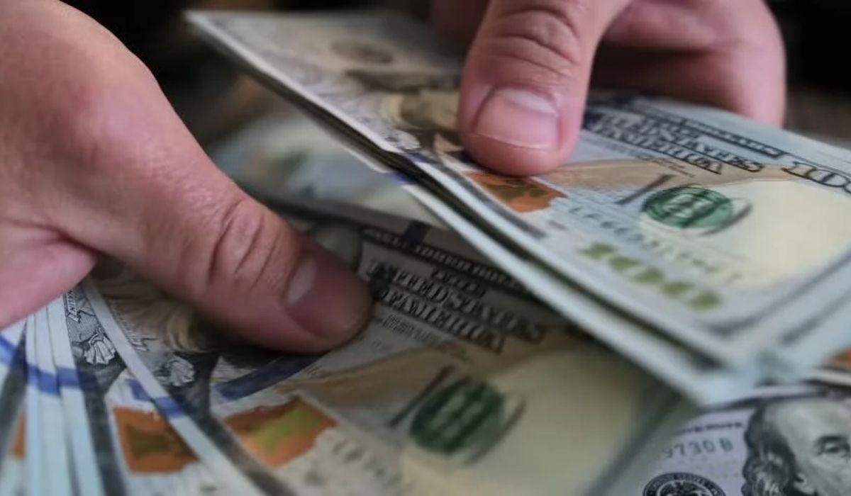 Las mejores 4 inversiones para invertir en dólares y ganarle al Plazo fijo