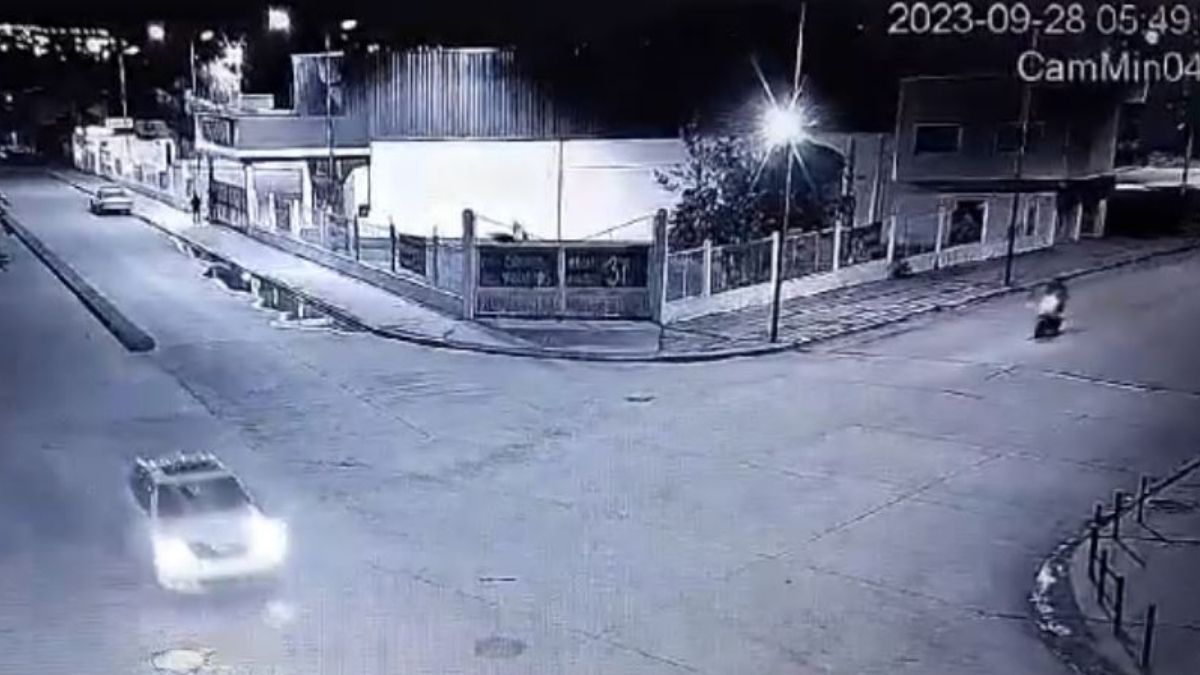 El Momento En El Que El Conductor Huye Tras Atropellar A La Policía