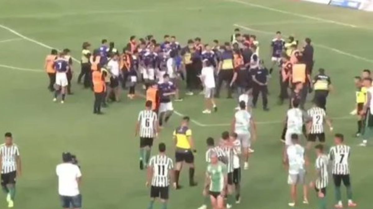 Gravísimos incidentes en el ascenso argentino y partido suspendido